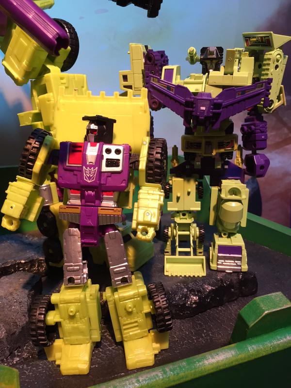 Toy Fair 2015 Transformers Combiner Wars Devastator Powet Tv Games Comics Tv Movies And Toys